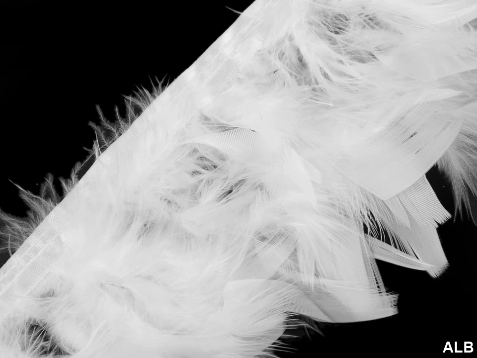 Banda din Pene de Curca, latime 12cm (10 metri/pachet) Cod: 520257 ...